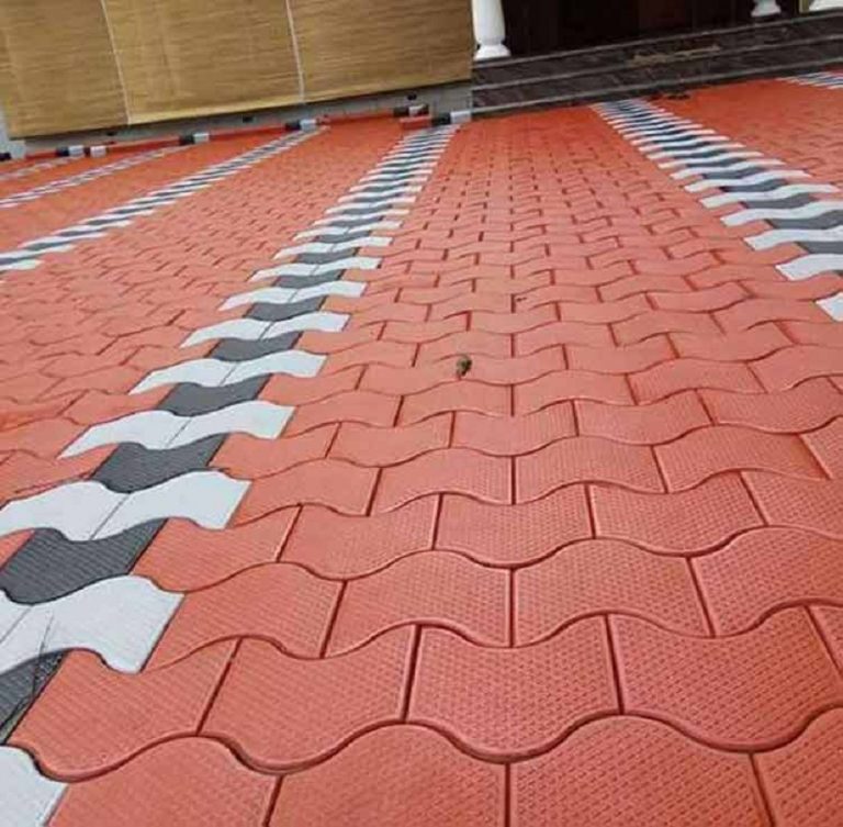 Bentuk paving block ini terlihat seperti gelombang air yang meliuk ...
