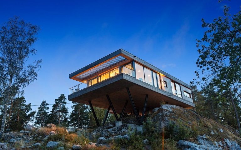 Dilihat dari bentuknya, rumah satu ini cukup unik sekali bukan? rumah ...