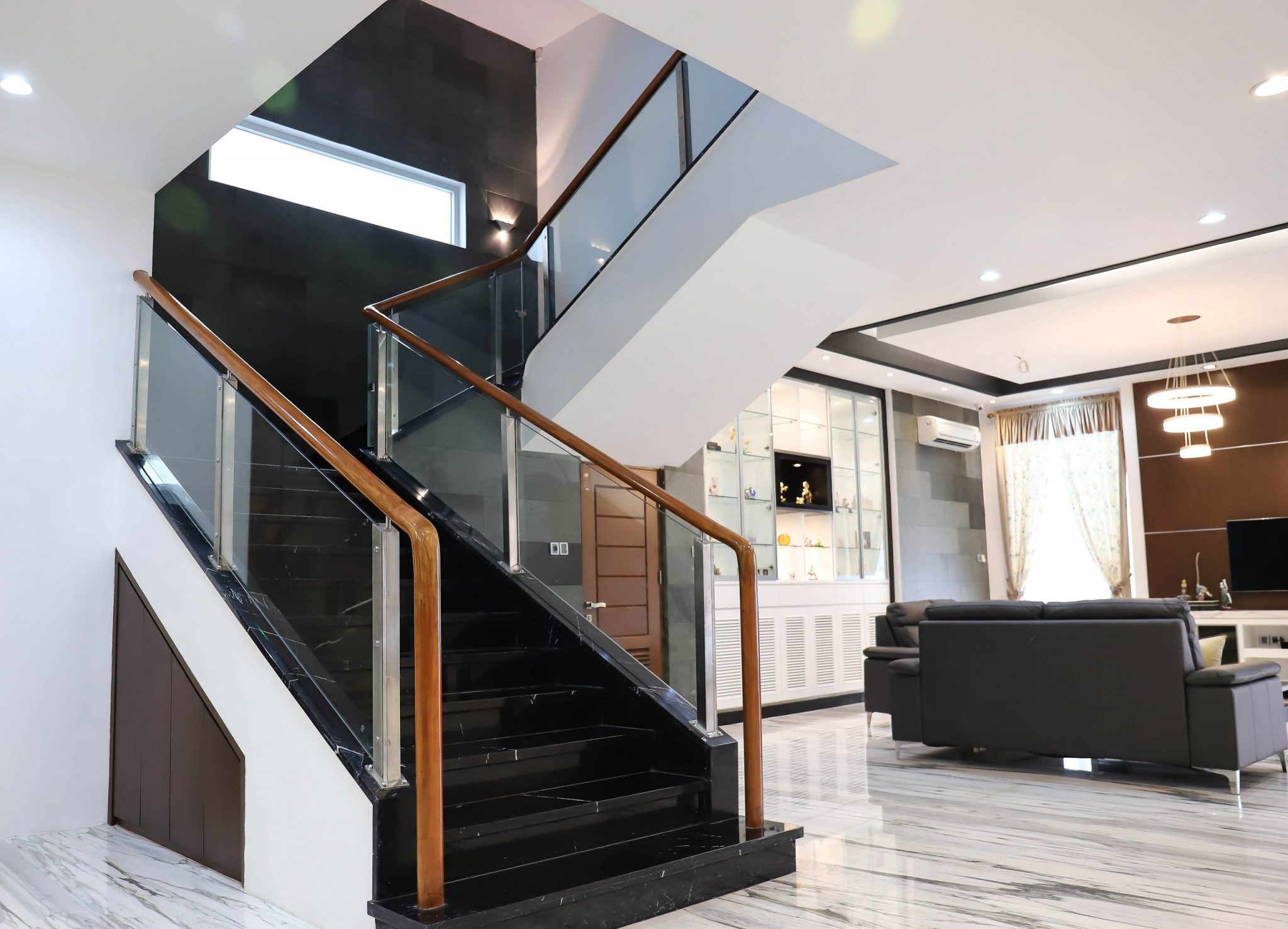 sumber: eliteartglass.co.id